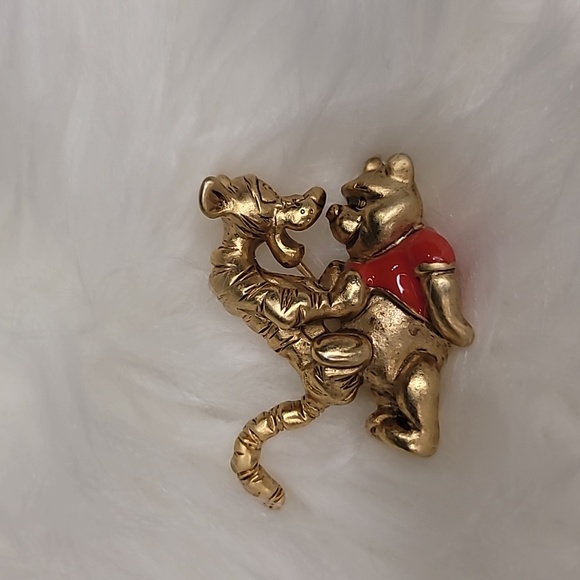 Disney | Jewelry | Disney Winnie The Pooh And Tigger Pouncing Pin ...
